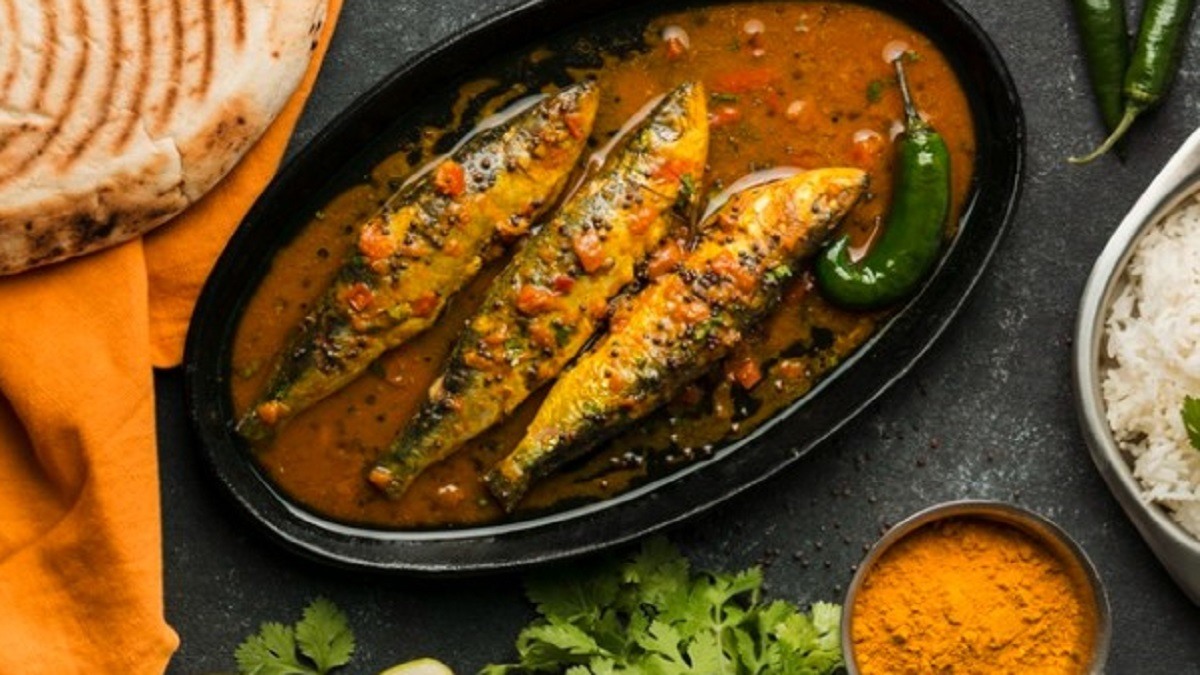 দুপুরের মেনুতে রাখুন পাবদার তেল ঝাল! বানাবেন কী ভাবে? রইল রেসিপি ...